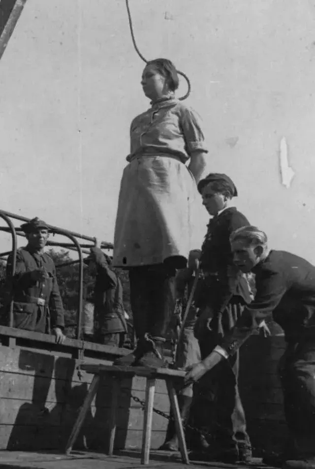 Krásný přízrak Jenny-Wanda Barkmann: Popravě kruté dozorkyně z ...